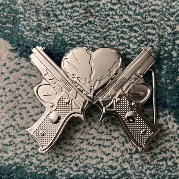 Accessories | Nwot Silver Dual Guns Heart Belt Buckle | Poshmark